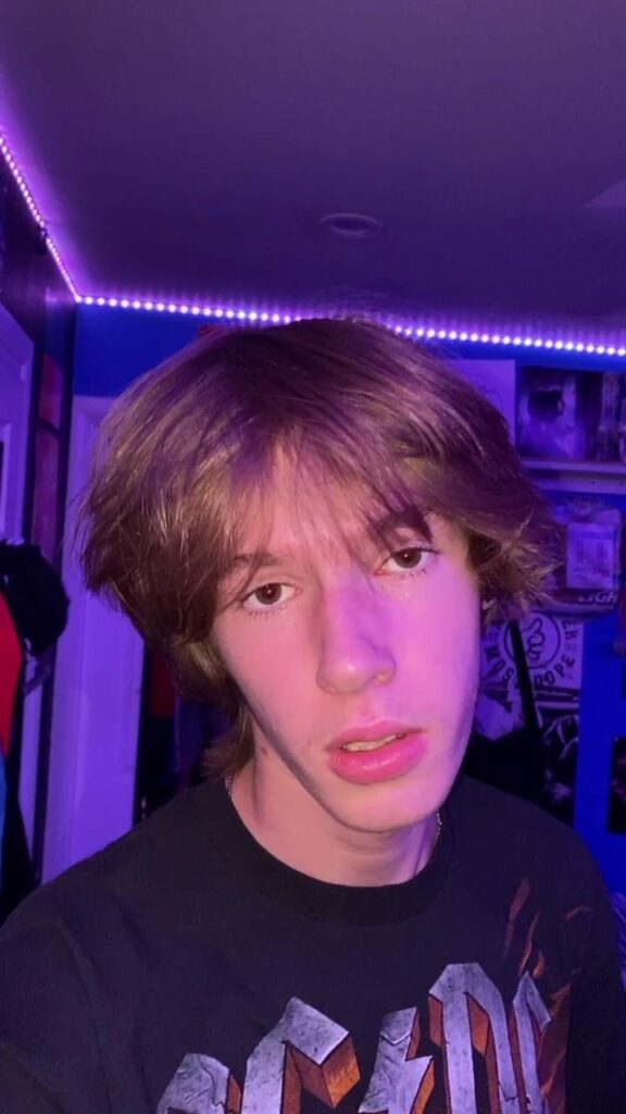tiktok Star Brett Law Bio | Music, Dating, New W!orth 20211