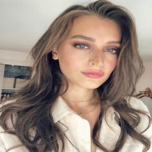 Jessica Clements Bio| Age, Relationship & New Net Worth 2021