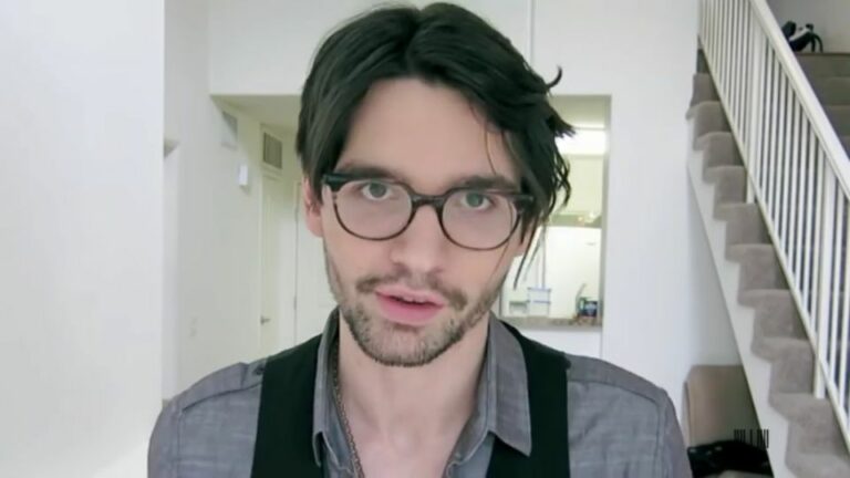 Youtube Star Vincent Cyr Bio, Girlfriend & Net Worth 2021