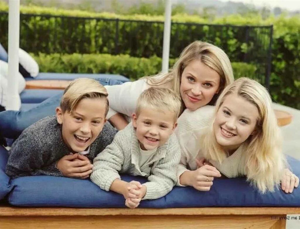 Tennessee James Toth | Bio, Age, Mother,& New Net worth 2021